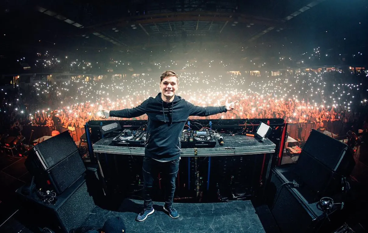 Martin Garrix Was Discovered Hiding A Secret Relationship When Fans ...