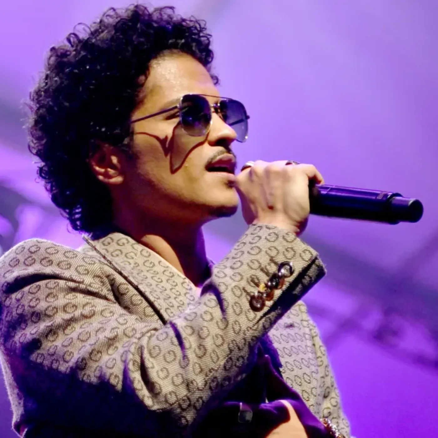 The Gambling Debt That Could End Bruno Mars' Career And The Shocking ...