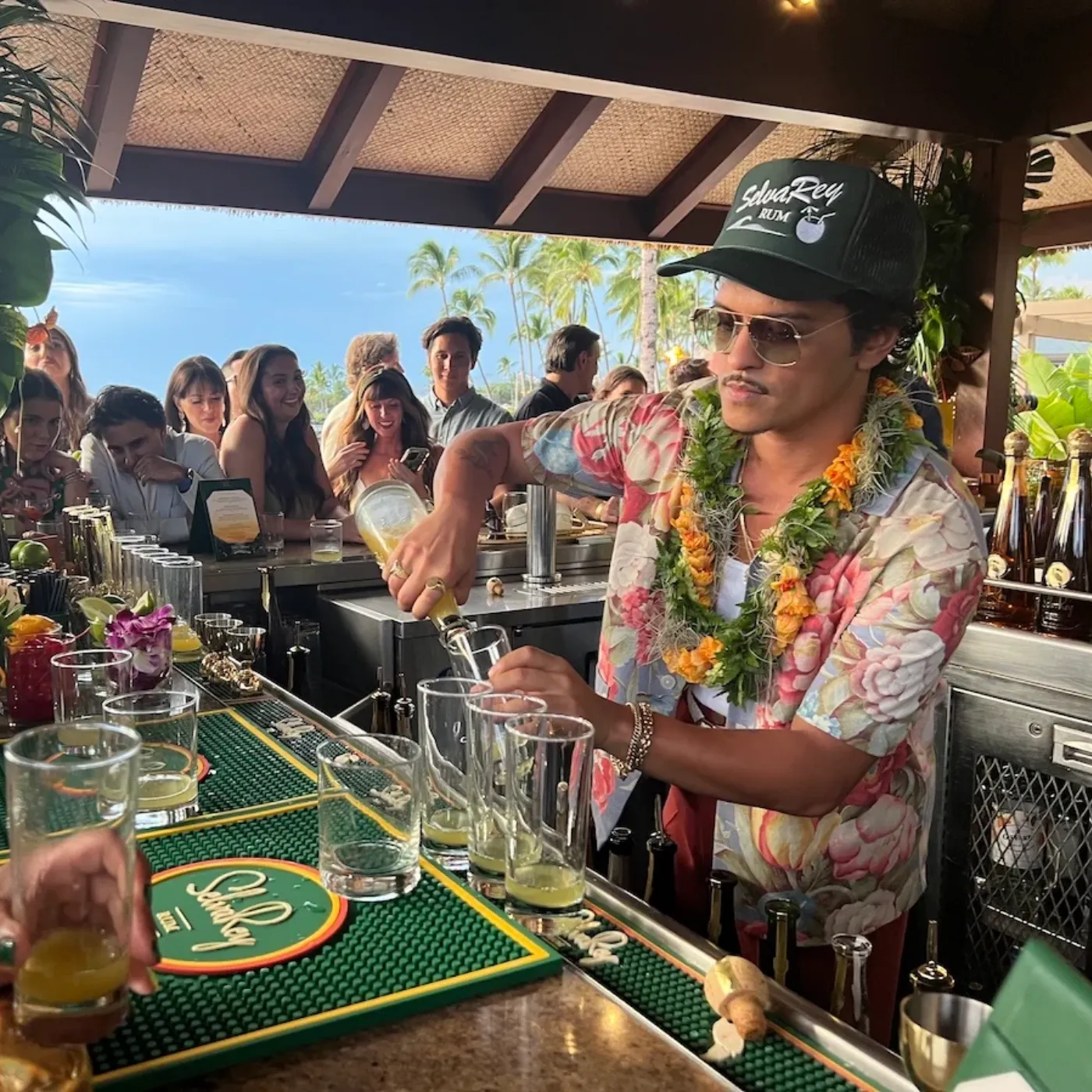 Bruno Mars Reunites With His Ex At A Wild Pool Party That Is Breaking ...